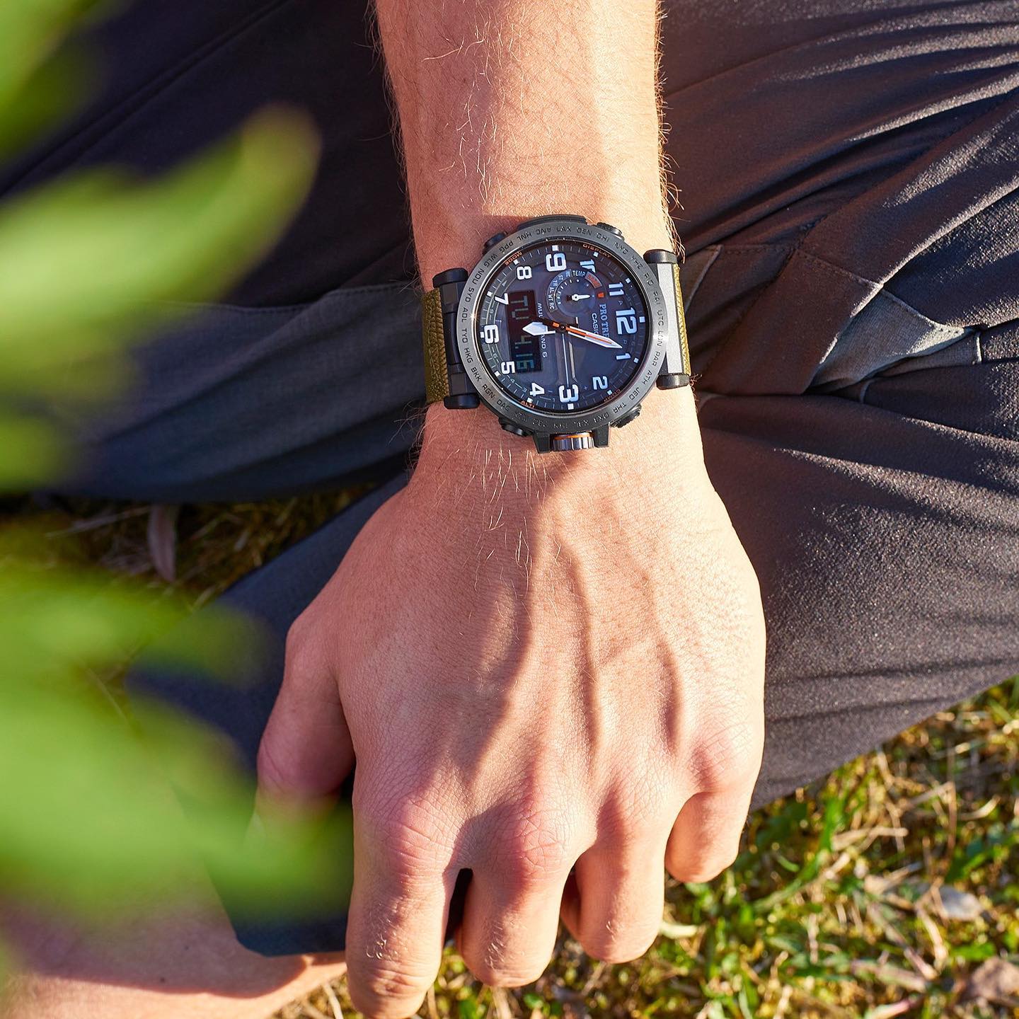 ProTrek PRW-6600 / 5571 / Elegant and Sturdy with Solar Power